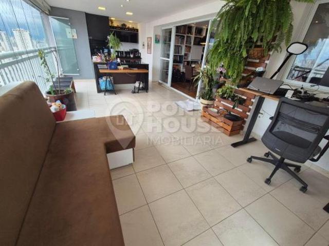 Apartamento à venda na Vila Gumercindo, 3 dormitórios e 3 vagas