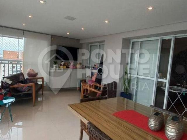 Apartamento à venda na Vila Gumercindo, 3 dormitórios e 3 vagas