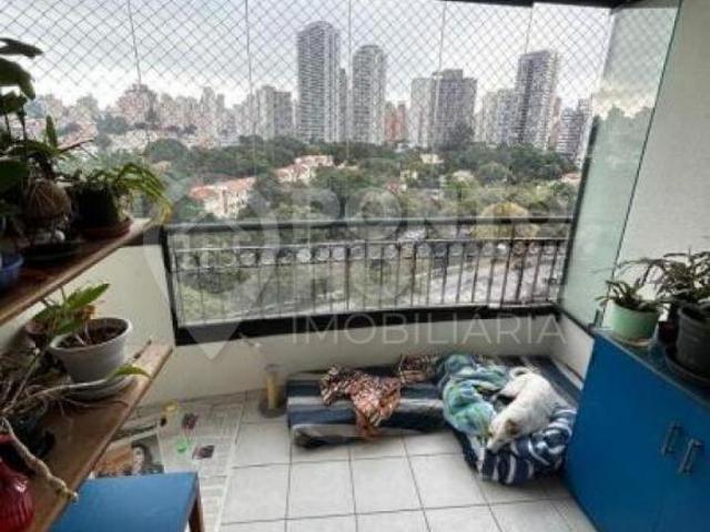 Apartamento à venda na vila Gumercindo 3 dormitórios 3 banheiros 2 vagas