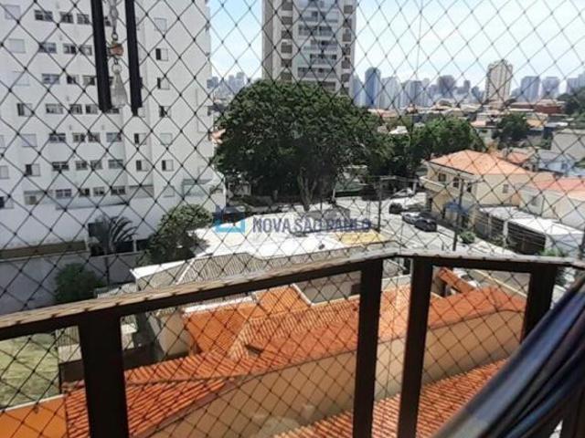 Apartamento à venda na Vila Gumercindo com 3 quartos e 2 vagas