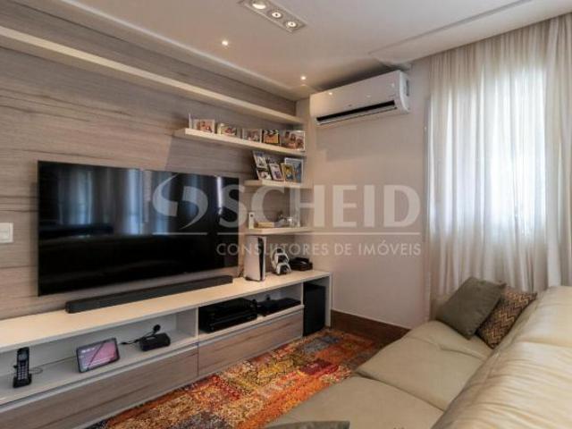 Apartamento á Venda na Vila Gumercindo com 122m², 3 quartos sendo 3 suítes, 2 vagas