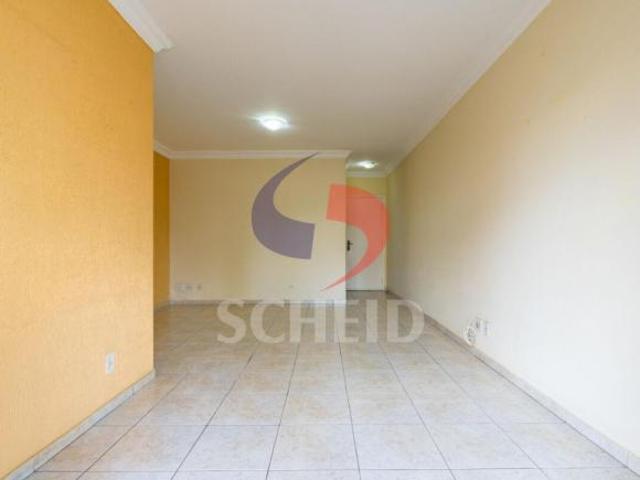 Apartamento á Venda na Vila Gumercindo com 81m², 3 quartos sendo 1 suíte, 2 vagas