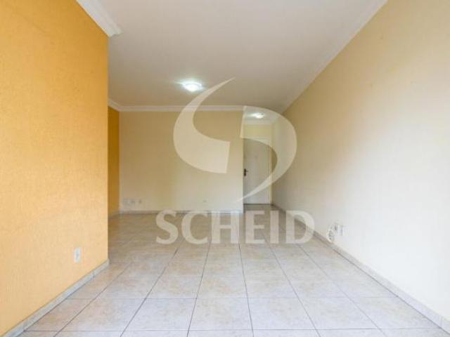 Apartamento á Venda na Vila Gumercindo com 81m², 3 quartos sendo 1 suíte, 2 vagas