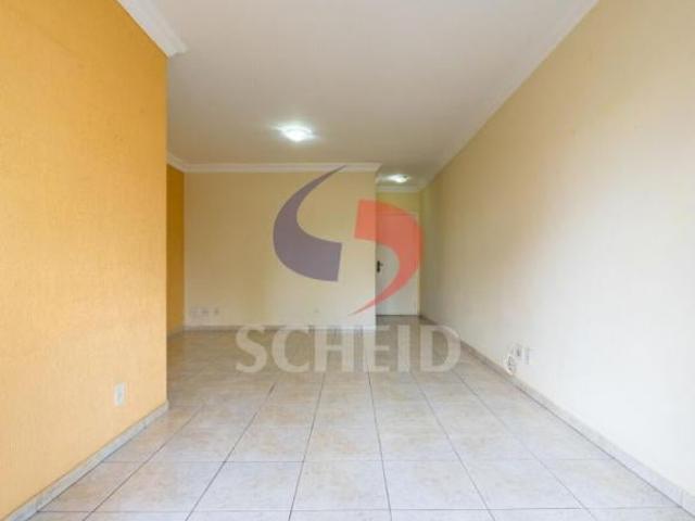 Apartamento á Venda na Vila Gumercindo com 81m², 3 quartos sendo 1 suíte, 2 vagas