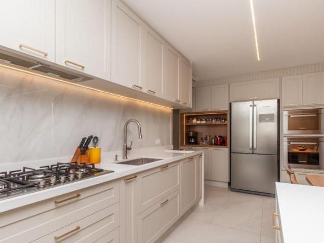 Apartamento à venda na Vila Gumercindo São Paulo/SP 160 m² 3 quarto suítes 2 vagas depósito