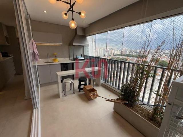 Apartamento à venda na Vila Dom Pedro I, São Paulo SP: 2 quartos, 1 suíte, 3 banheiros, 2 vagas de g