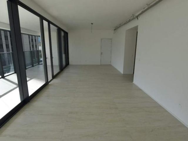 Apartamento à Venda na Vila da Serra