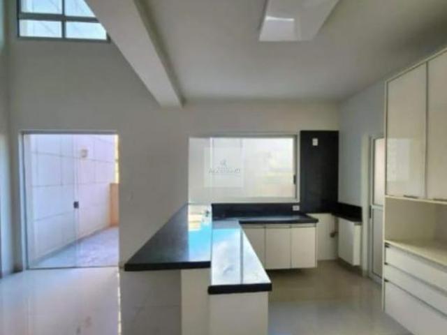 Apartamento à venda na Vila da Serra, Nova Lima MG: 1 quarto, 1 suíte, 1 sala, 2 banheiros, 2 vagas