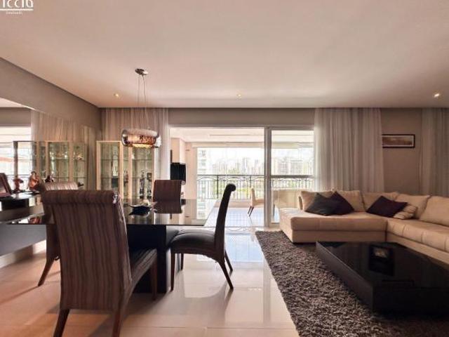 Apartamento à venda na Vila Ema