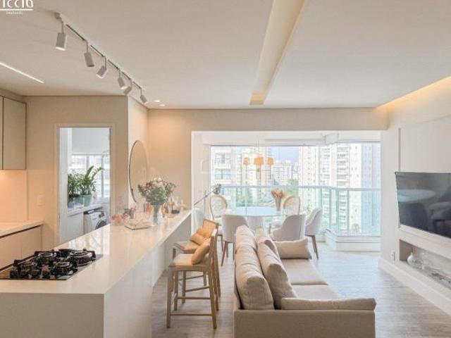 Apartamento à venda na Vila Ema
