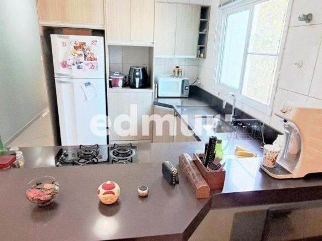 Apartamento à venda na Vila Eldízia