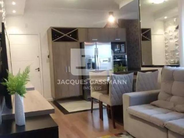 Apartamento à venda na Vila Humaitá
