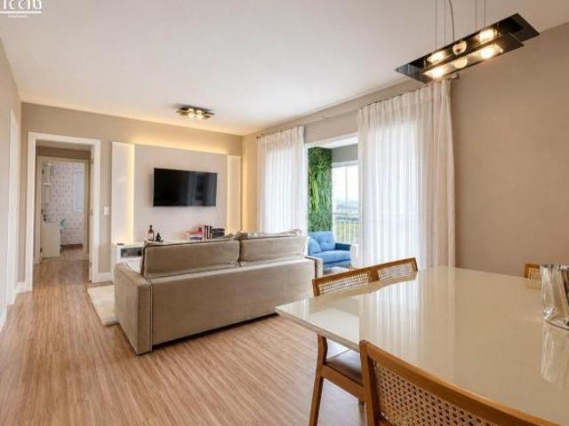 Apartamento à venda na Vila Industrial