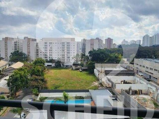 Apartamento à Venda na Vila Isa