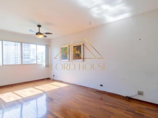 Apartamento à venda na Vila Olímpia