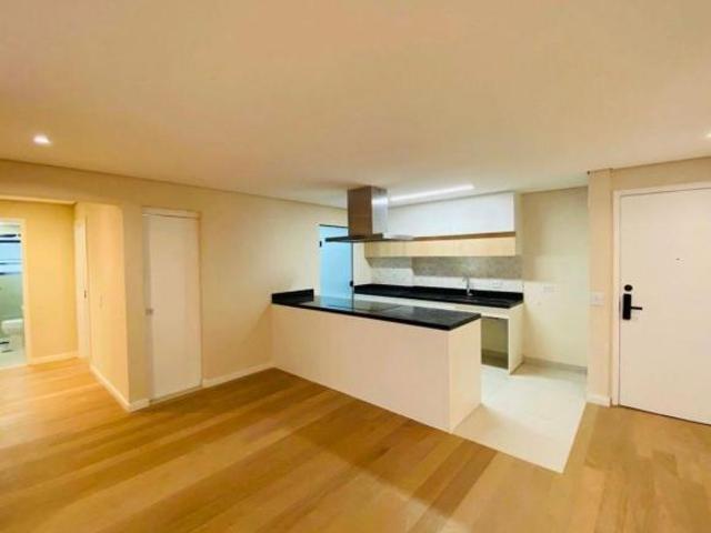 Apartamento à Venda na Vila Olímpia