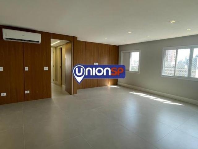 Apartamento à Venda na Vila Olímpia