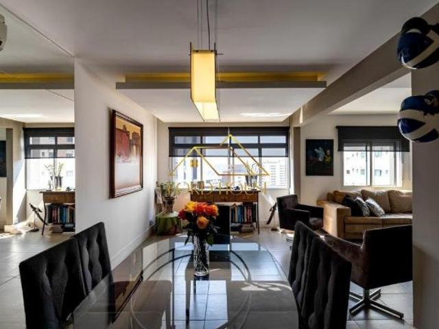 Apartamento à venda na Vila Olímpia