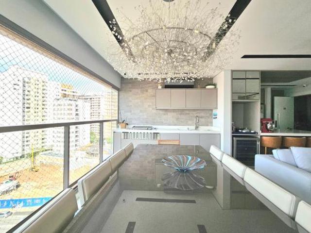 Apartamento à Venda na Vila Olímpia