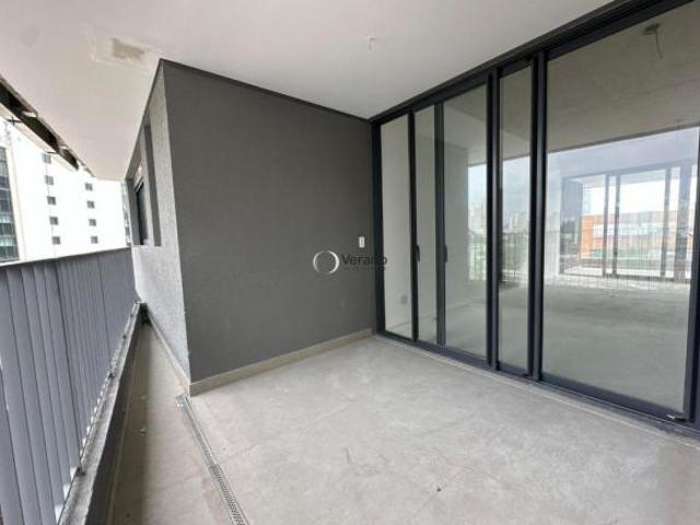 Apartamento à Venda na Vila Olímpia
