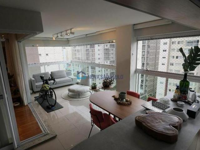Apartamento à venda na Vila Olímpia, 210m2, 4 dormitórios