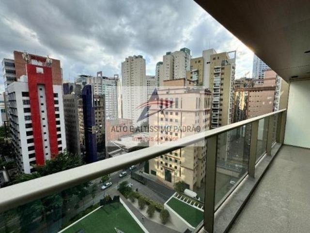 Apartamento a venda na Vila Olímpia
