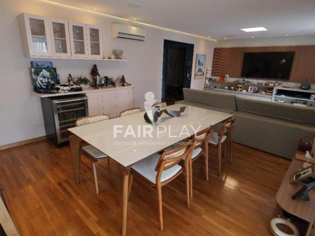 Apartamento à venda na Vila Olímpia