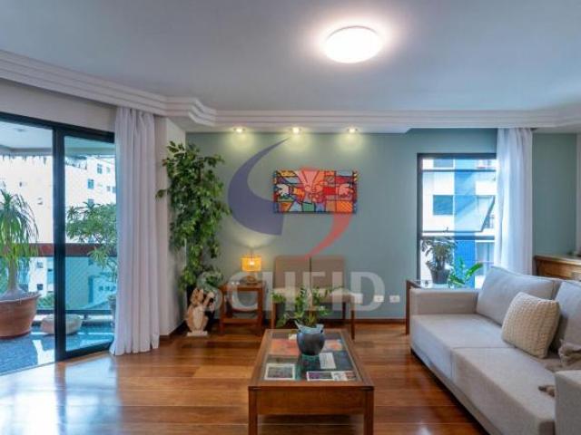 Apartamento á Venda na Vila Olímpia com 146m², 4 quartos sendo 1 suíte, 2 vagas