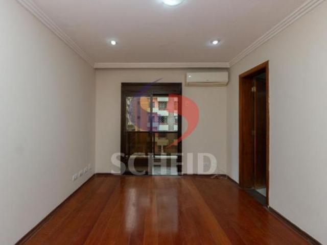 Apartamento á Venda na Vila Olímpia com 154m², 4 quartos sendo 3 suítes, 2 vagas