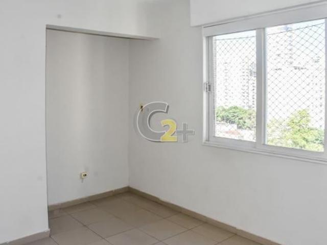 Apartamento à venda na Vila Olimpía com 2 quartos, 1 vaga