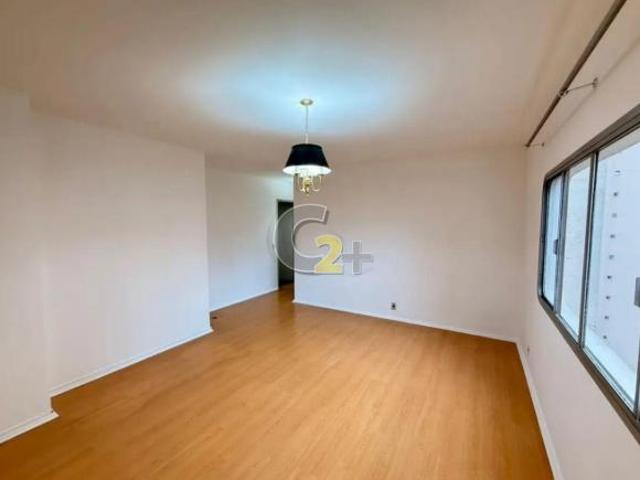 Apartamento à venda na Vila Olímpia com 95m², 3 quartos, sendo 2 suítes e 2 vagas