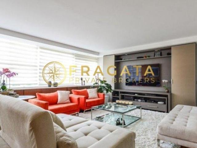 Apartamento à venda na Vila Olímpia com piscina privativa e varanda gourmet 142m², 2 quartos, 2 va