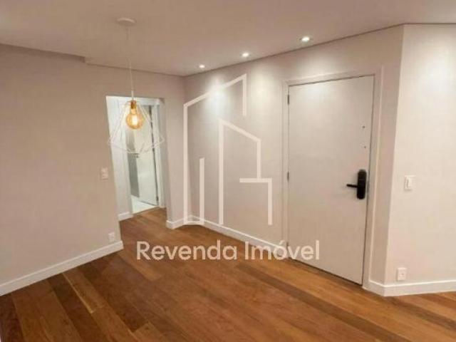 Apartamento à venda na Vila Olímpia, São Paulo SP: 2 quartos, 1 suíte, 1 sala, 2