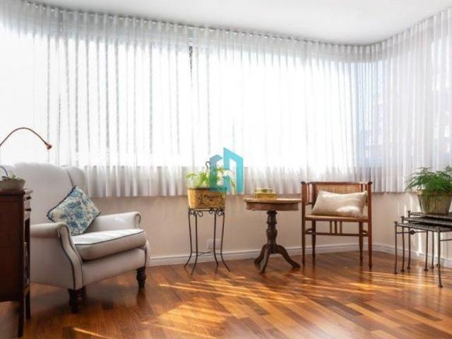 Apartamento à venda na Vila Olímpia, SP