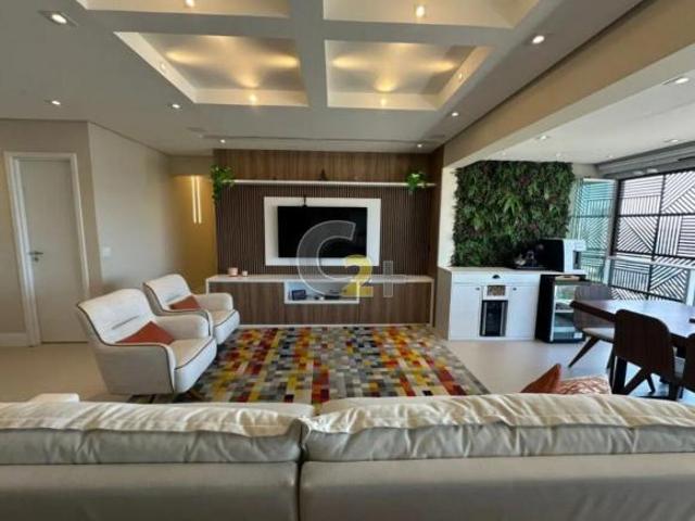Apartamento à venda na Vila Osasco com 2 suítes e 2 vagas