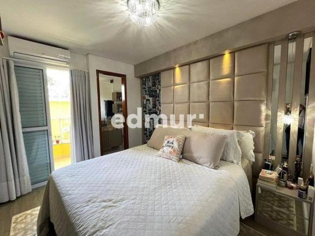Apartamento à venda na Vila Lucinda