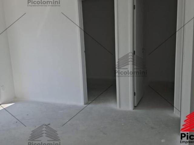 Apartamento à Venda na Vila Mazzei metrô tucuruvi, 2 Quartos, sala com varanda gourmet, 1 Banheiro