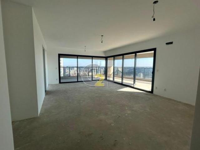 Apartamento á venda na Vila Madalena, 4 quartos, 2 suítes, 3 vagas de garagem
