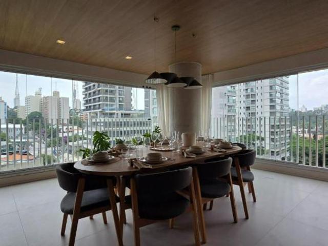 Apartamento à venda na Vila Madalena