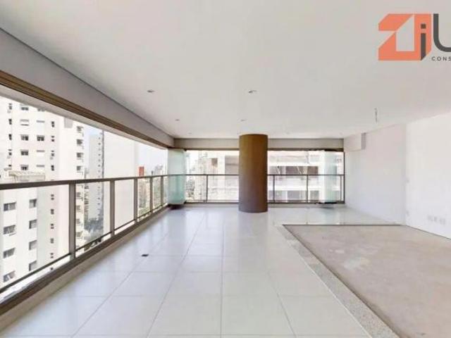 Apartamento à venda na Vila Madalena com 144m², 3 suítes pronto para morar