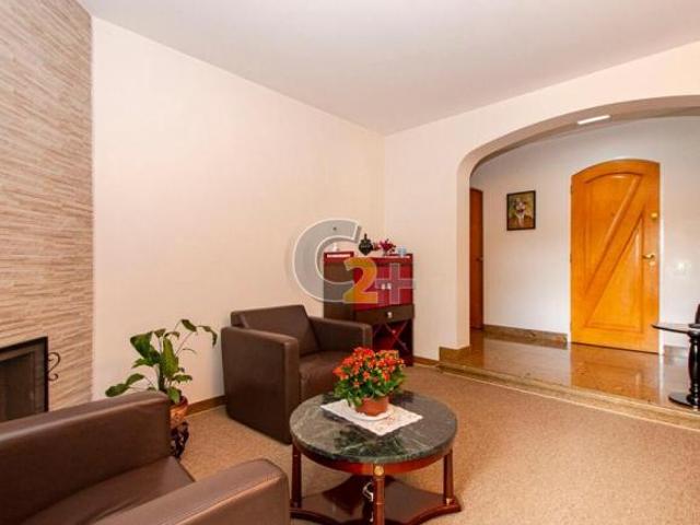Apartamento a venda na Vila Madalena com 4 suítes e 3 vagas