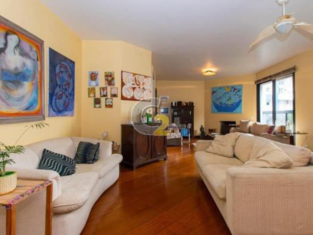 Apartamento à venda na Vila Madalena com 4 quartos, 2 suítes e 3 vagas