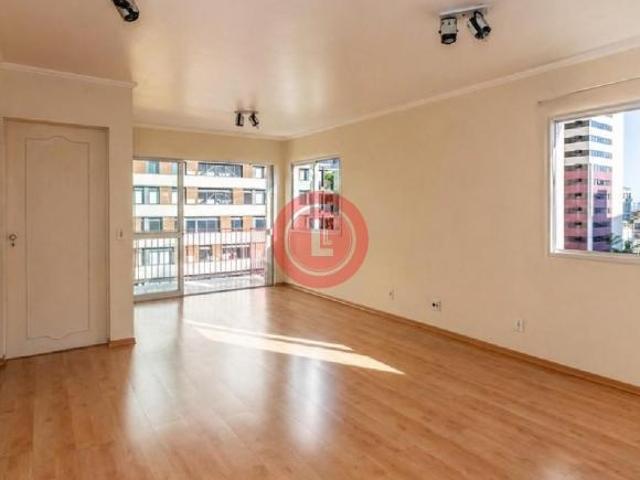 Apartamento à venda na Vila Madalena, São Paulo, com 2 quartos, 3 banheiros, 1 vaga de garagem e 85m