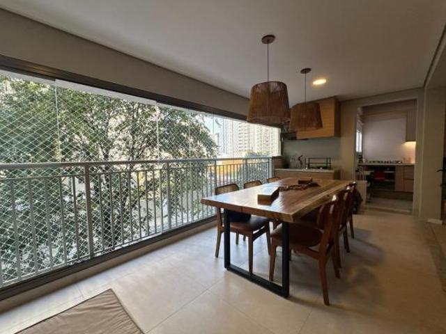 Apartamento à venda na Vila Mariana