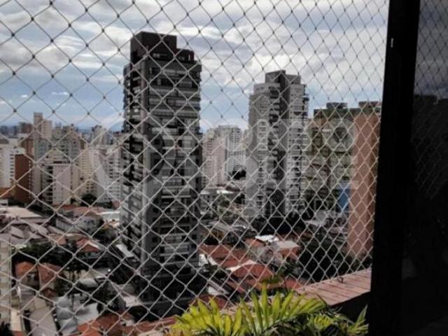 Apartamento à venda na Vila Mariana, 1 dormitório e varanda, vista aberta