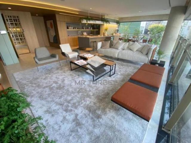 Apartamento a venda na Vila Mariana  3 dormitórios  3 suítes, 1 vaga, 148m²  próximo a Estação Ana R
