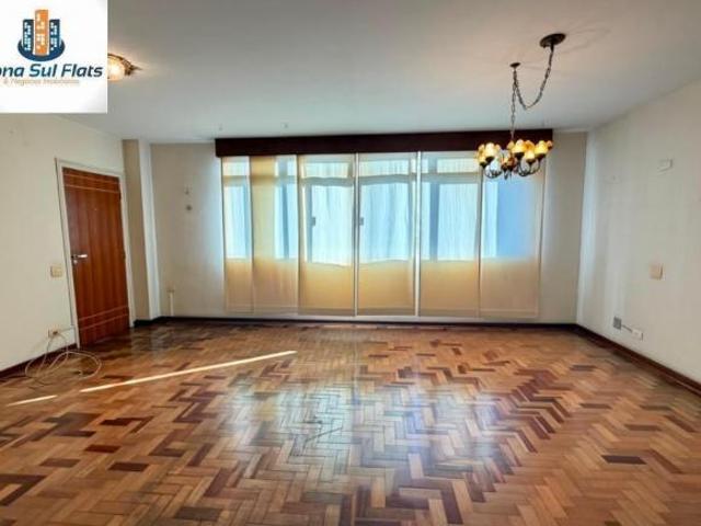 Apartamento à Venda Na Vila Mariana Com 3 Dormitórios Sendo 1 Suíte e 2 Vagas
