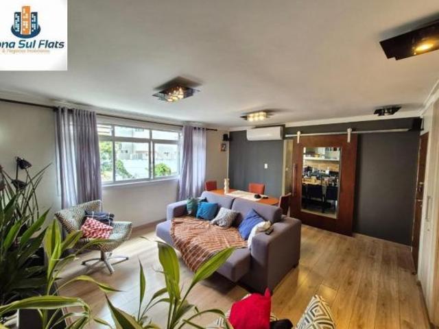Apartamento à Venda Na Vila Mariana Com 3 Dormitórios Sendo 1 Suíte e 2 Vagas Reformado