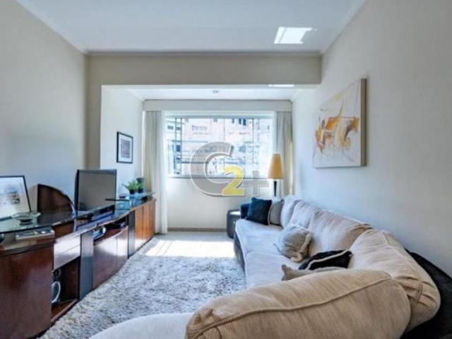 Apartamento à venda na Vila Mariana com 3 quartos, sendo 1 suíte, 1 vaga