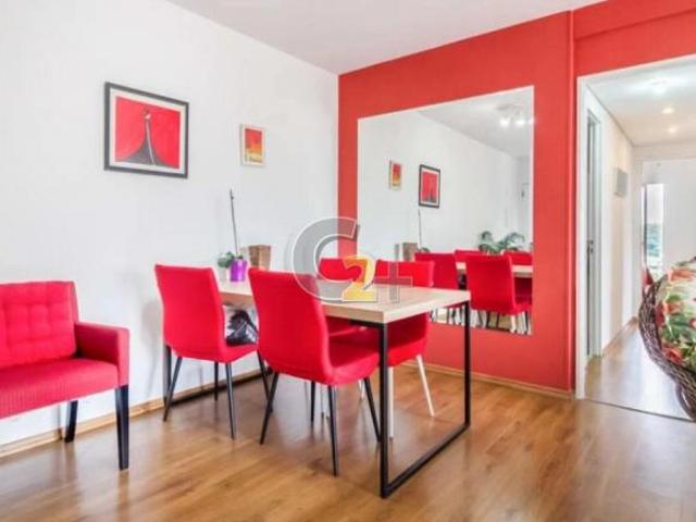 Apartamento à venda na Vila Mariana com 3 quartos, sendo 1 suíte, 2 vagas